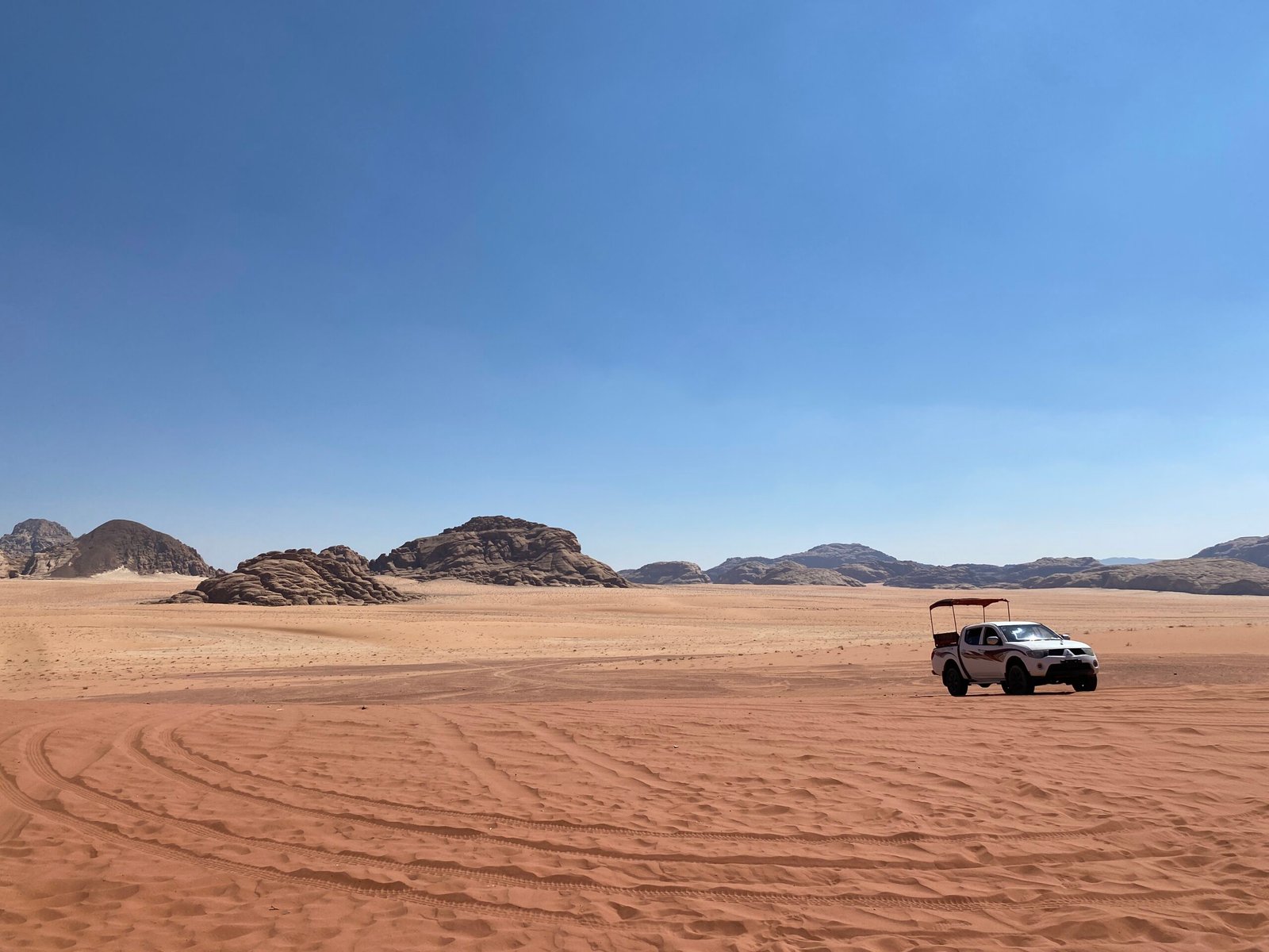 Overnachten in de Wadi Rum Woestijn in Aladdin Camp - Reisprins.nl